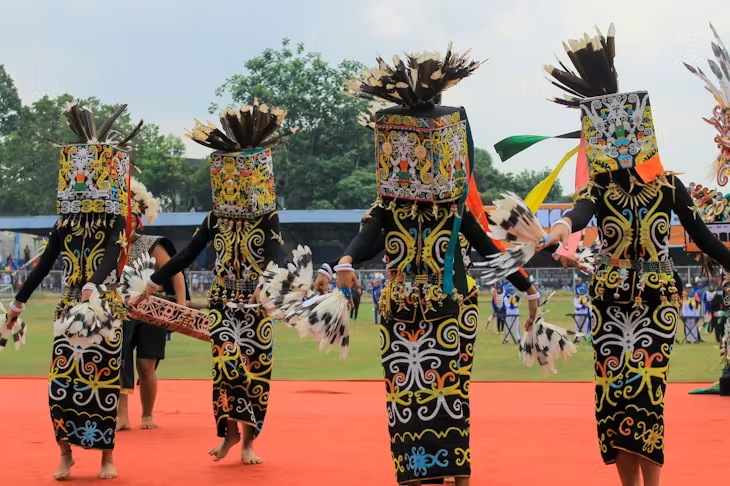 Erau, Tradisi Pesta Rakyat Masa Lampau yang Jadi Perhelatan di Level ...